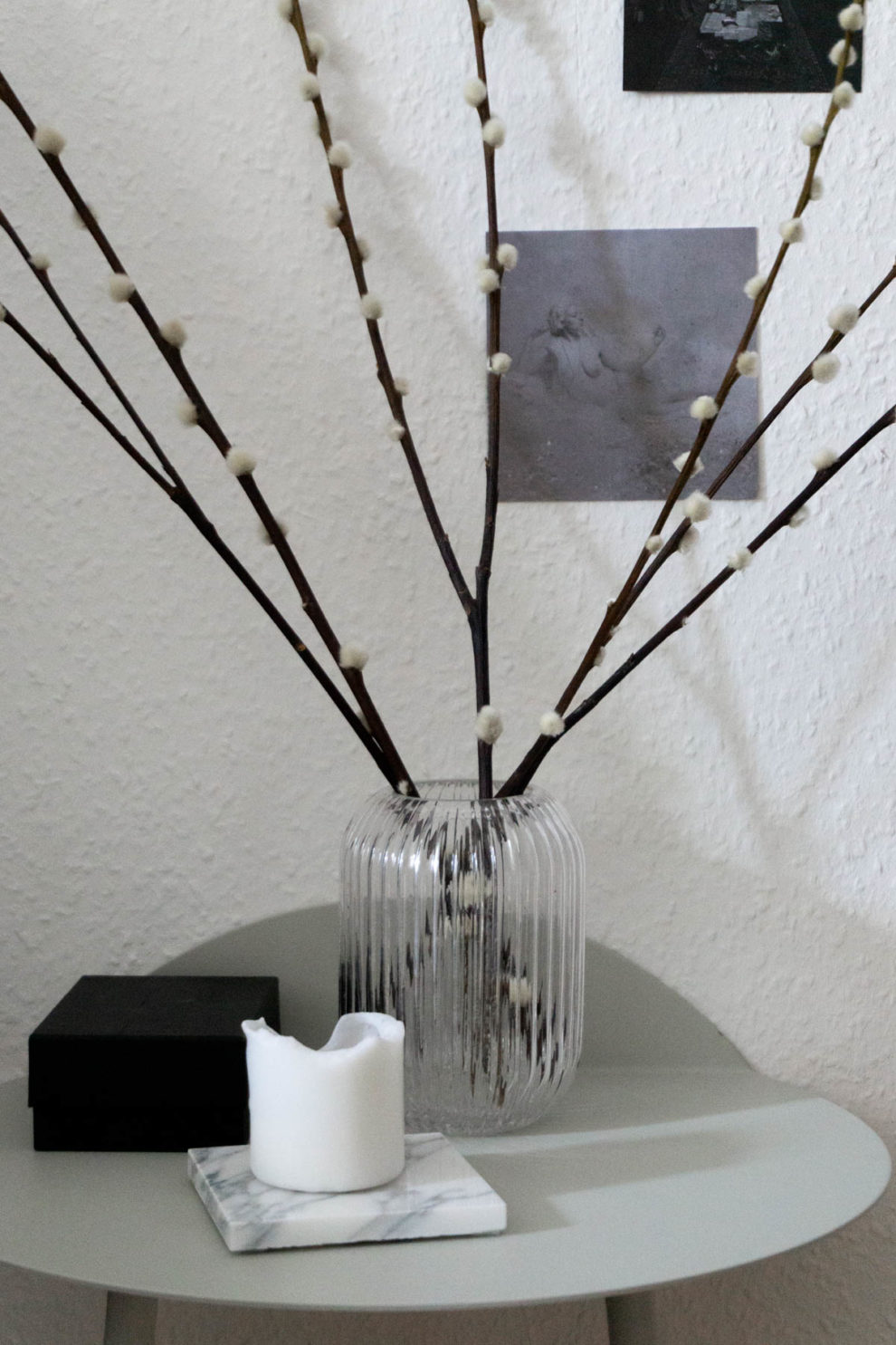 Vintage Bedding & Menu Yeh Wall Table — RG Daily