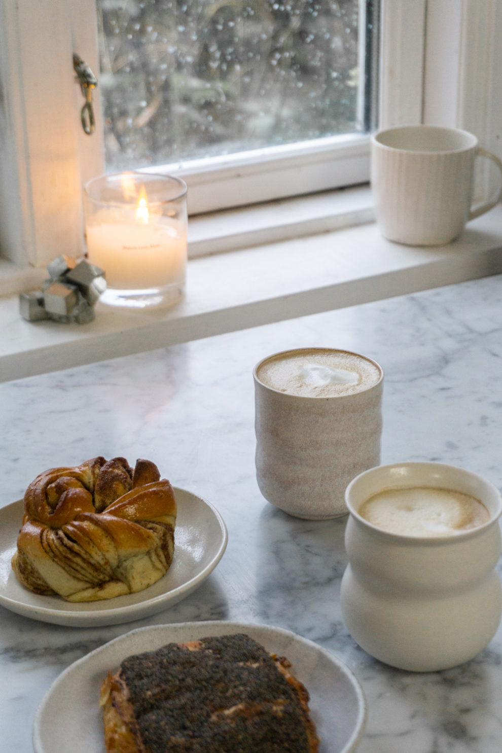 The Soothing Ceramics World of Robynn Storgaard — RG Daily